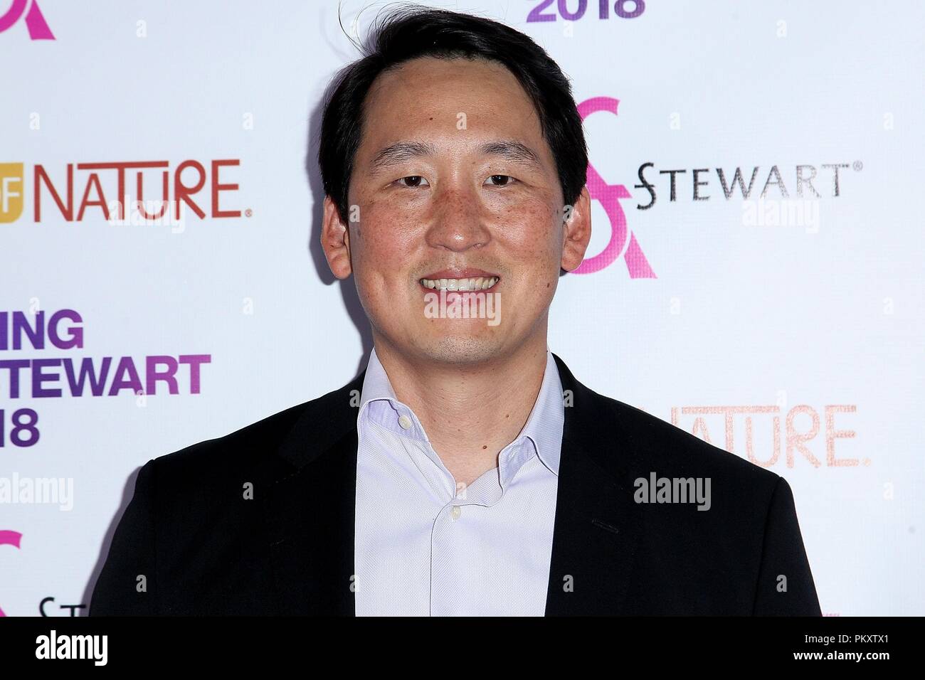 James c rhee hi-res stock photography and images - Alamy