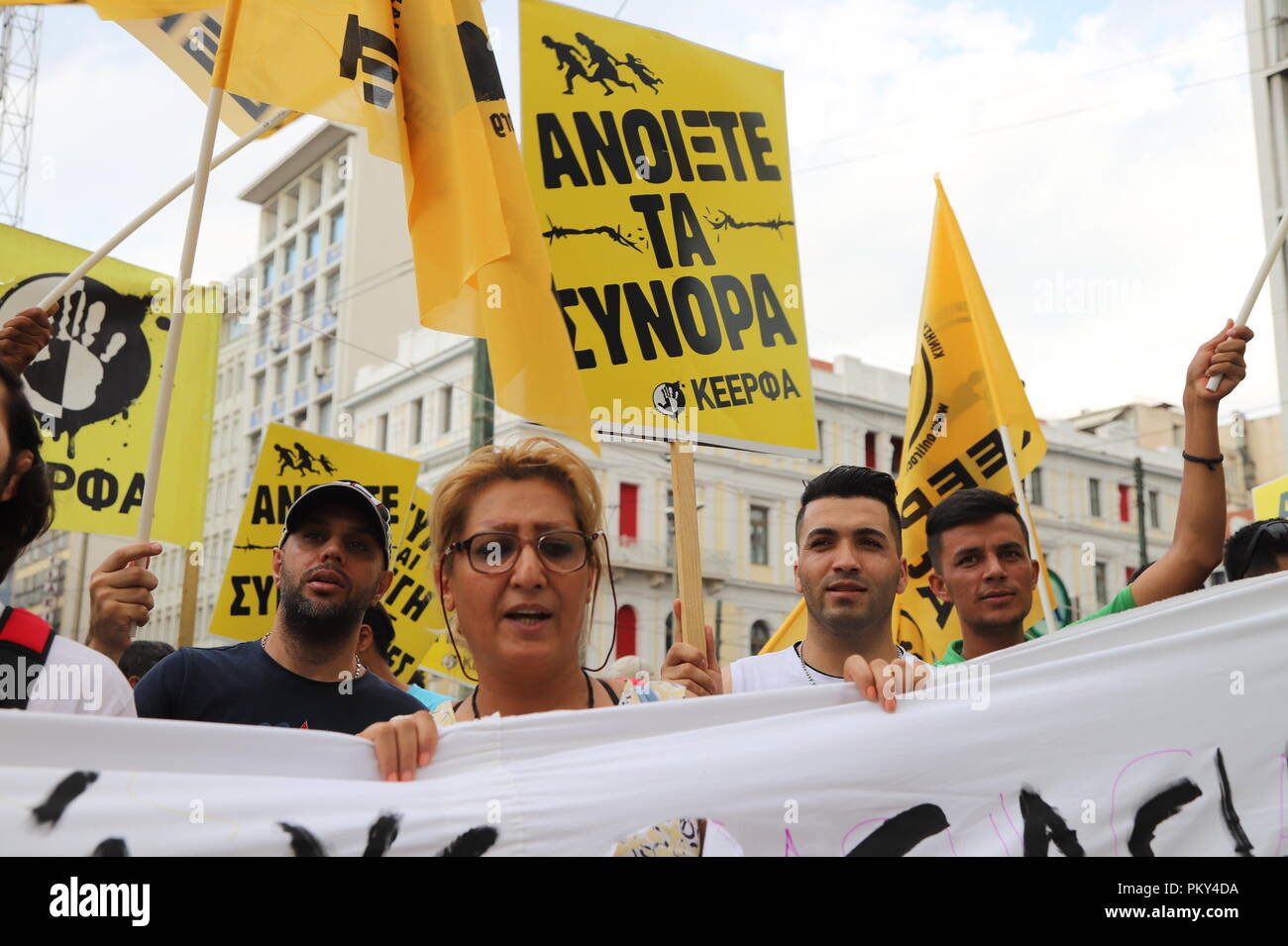 Pro refugee pro immigration left wing hi-res stock photography and ...