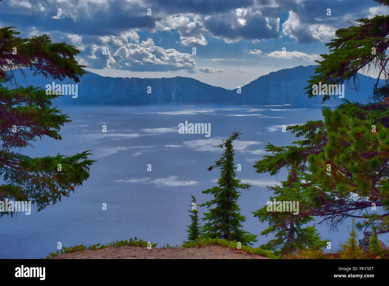 Crater Lake National Park on a cloudy fall day Stock Photo - Alamy