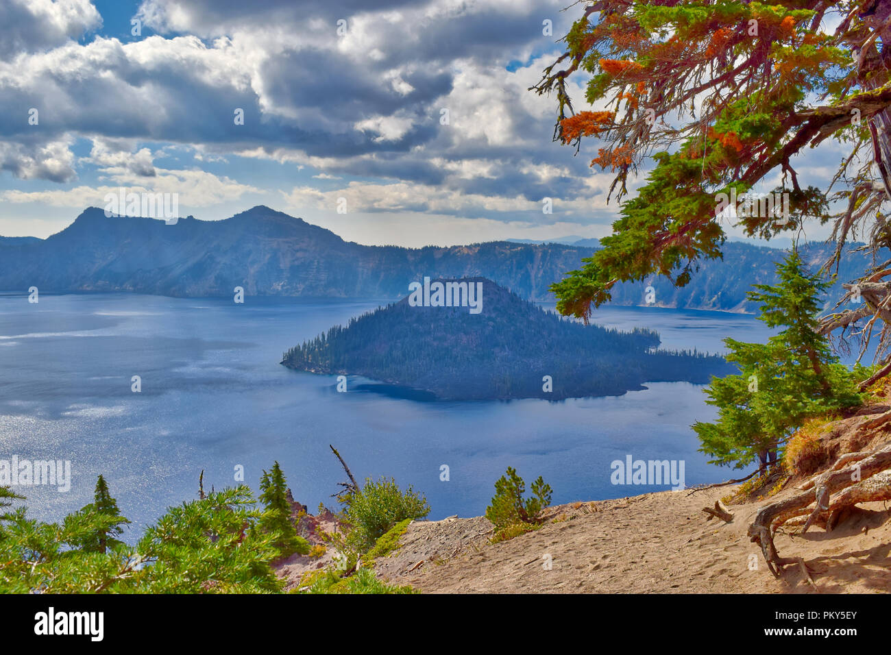 Crater Lake National Park on a cloudy fall day Stock Photo - Alamy