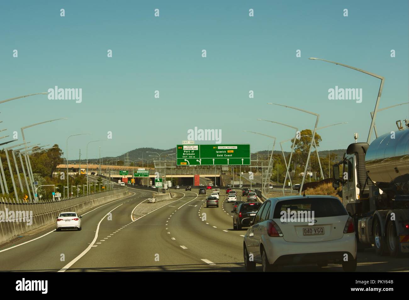 M1 motorway sign hi-res stock photography and images - Alamy