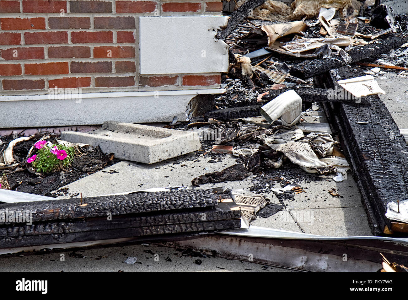 Popular Restaurant burnt to the ground. Images from all angles of ...