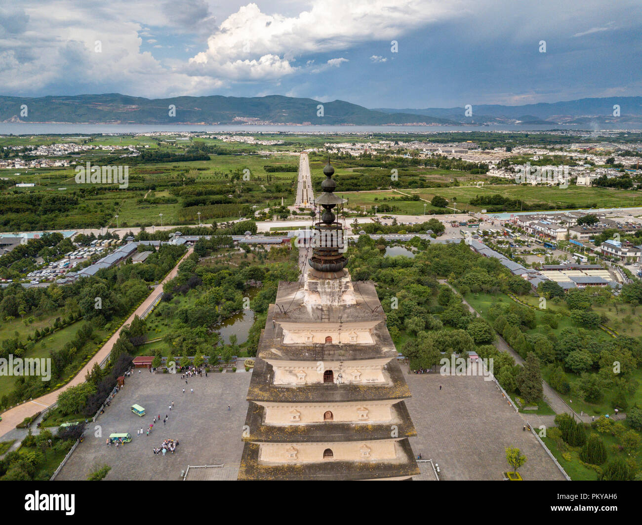 The Three Pagodas of Chongsheng Temple is a symbol of Dali's "Literary ...