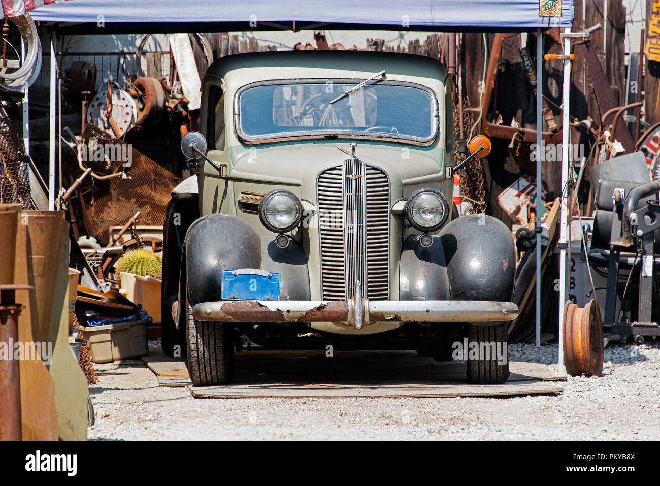 A view of a classic vintage pick up truck car in the street in LA Stock ...