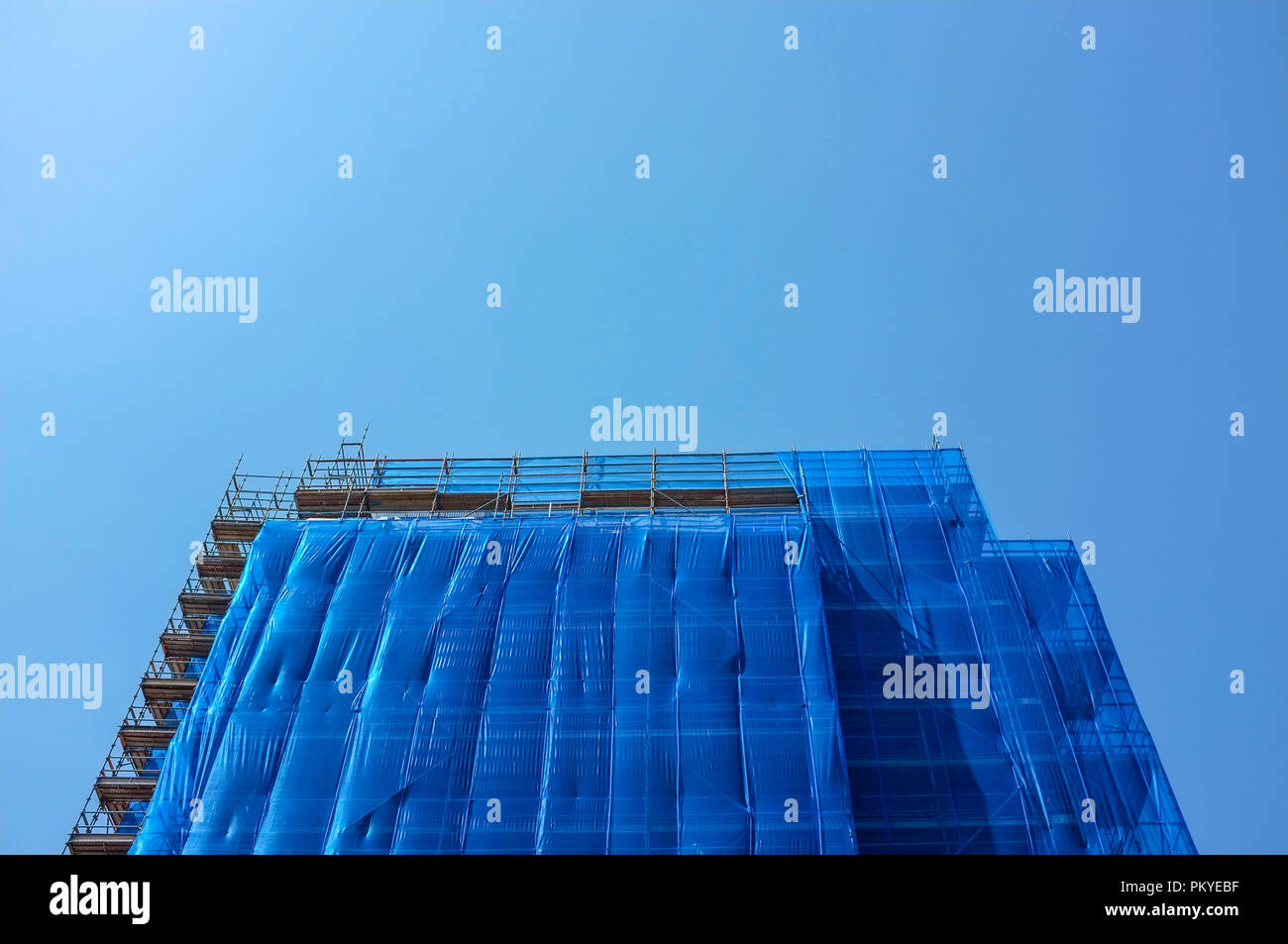Scaffolding industry hi-res stock photography and images - Alamy