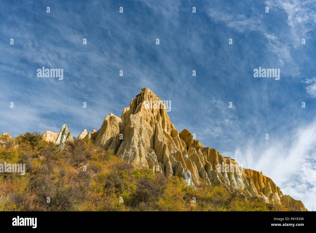 Clay mountain new zealand hi-res stock photography and images - Alamy