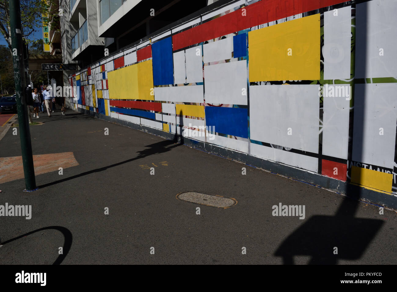 Australian Road Signs & Pedestrians Stock Photo - Alamy