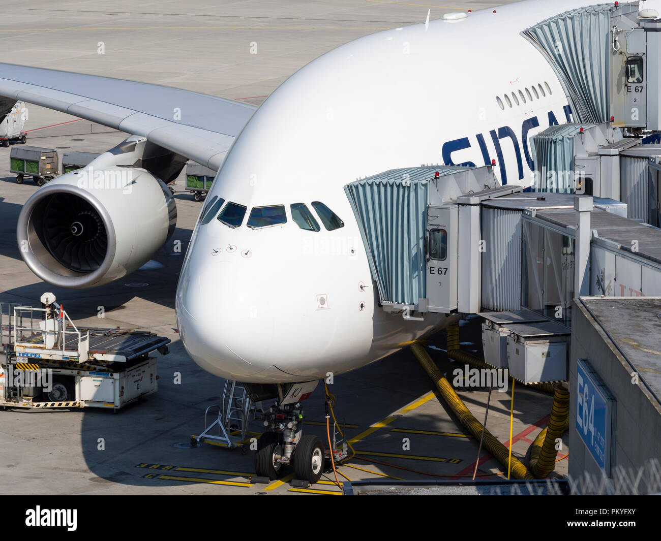 An Airbus A380 of Singapore Airlines during boarding at Zurich Kloten ...