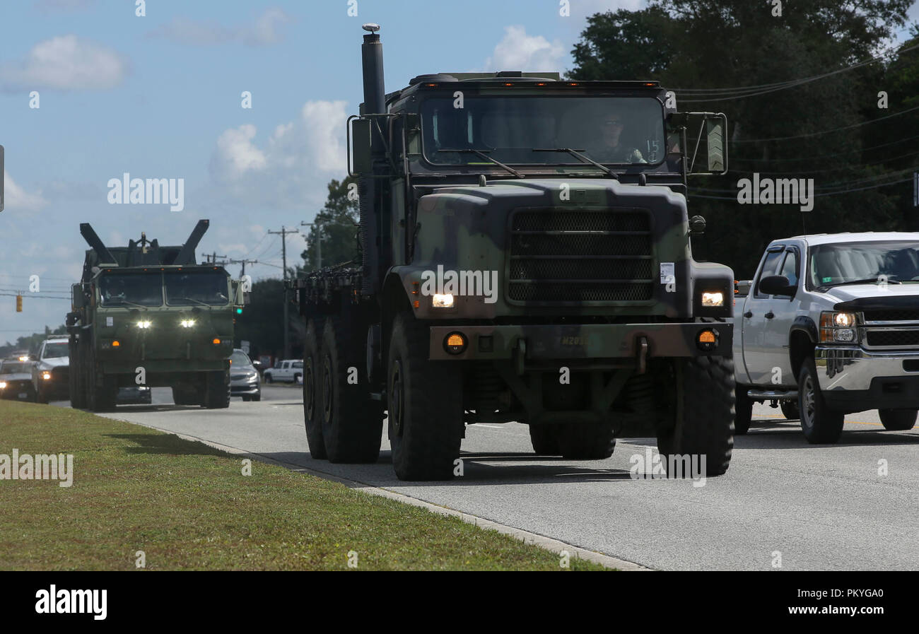 Convoy movement hi-res stock photography and images - Alamy