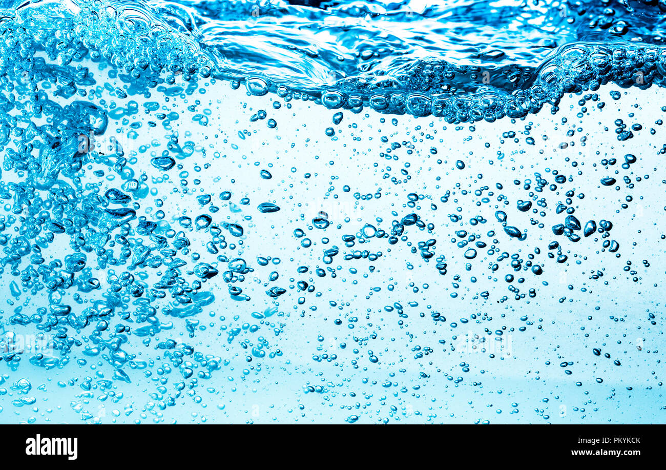 Many bubbles in water close up, abstract water wave with bubbles Stock ...