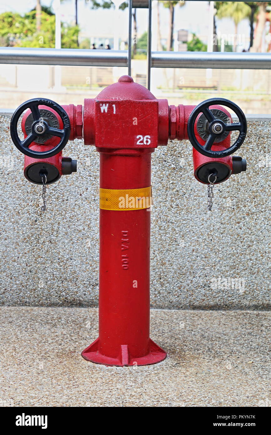 Fire hydrant coupling hi-res stock photography and images - Alamy