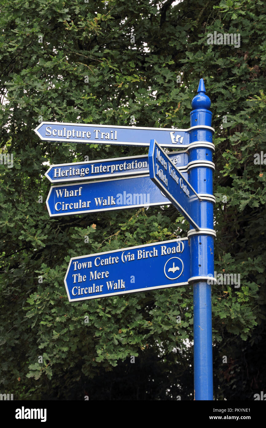 Tourist signpost, Ellesmere, Shropshire Stock Photo - Alamy