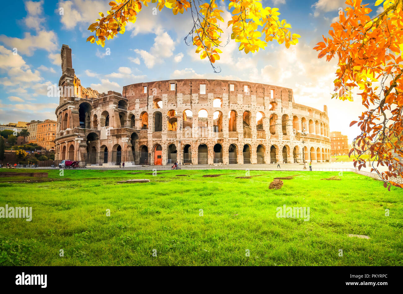 Fall of rome colosseum hi-res stock photography and images - Alamy