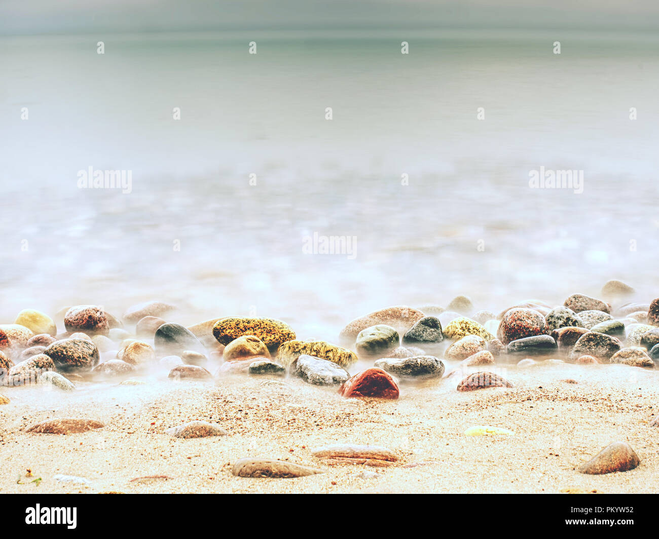 Rounded boulder on a beach hi-res stock photography and images - Alamy