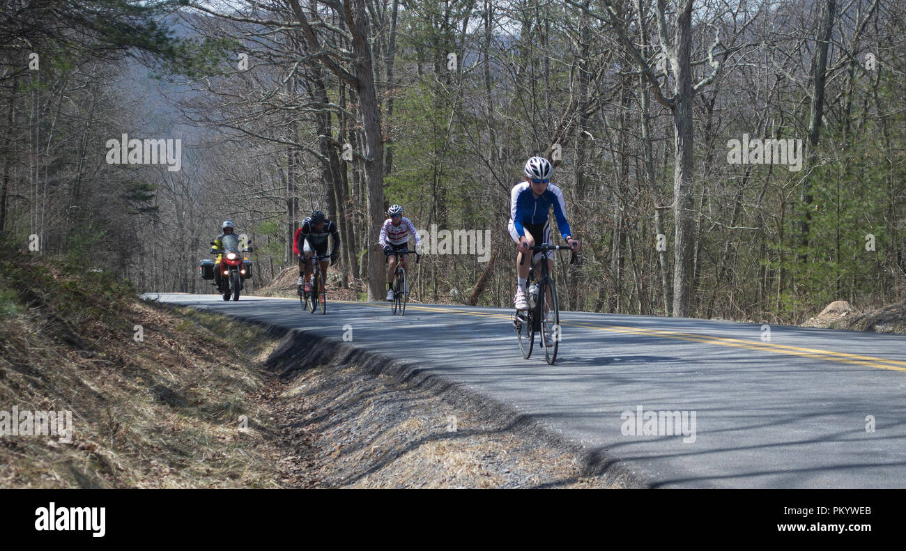 Dig deep hi-res stock photography and images - Alamy