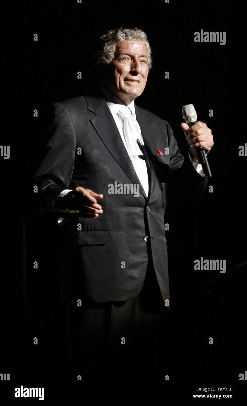 Tony Bennett performs in concert at the Broward Center for the ...