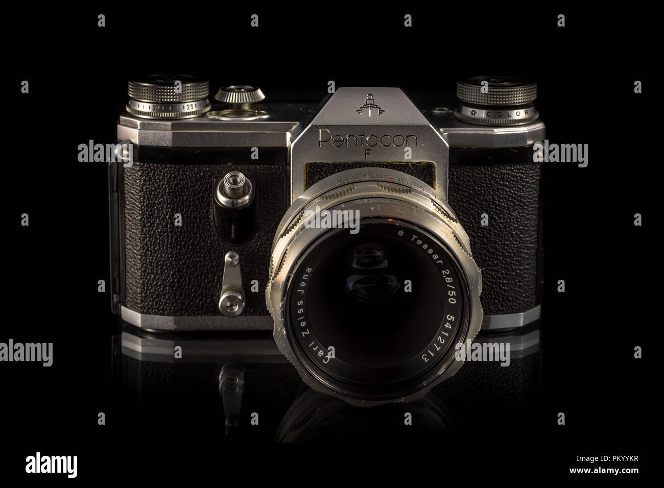 Pentacon hi-res stock photography and images - Alamy