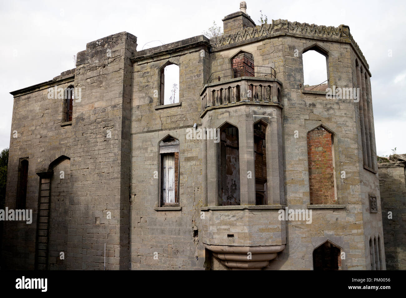 Guy`s Cliffe House ruins, Warwick, Warwickshire, England, UK Stock ...