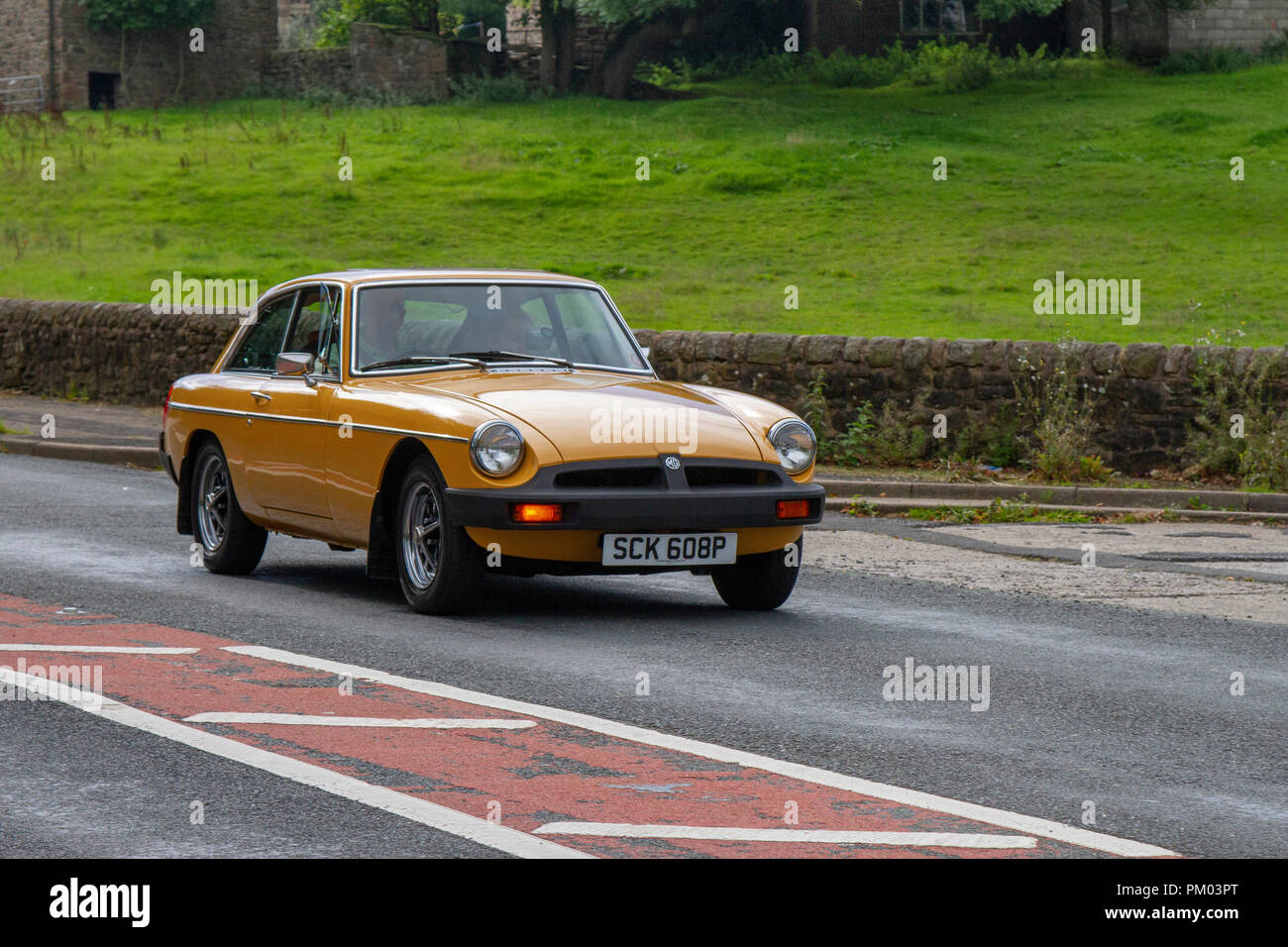 Brown 1976 MG B GT Classic, vintage, veteran, cars of yesteryear ...