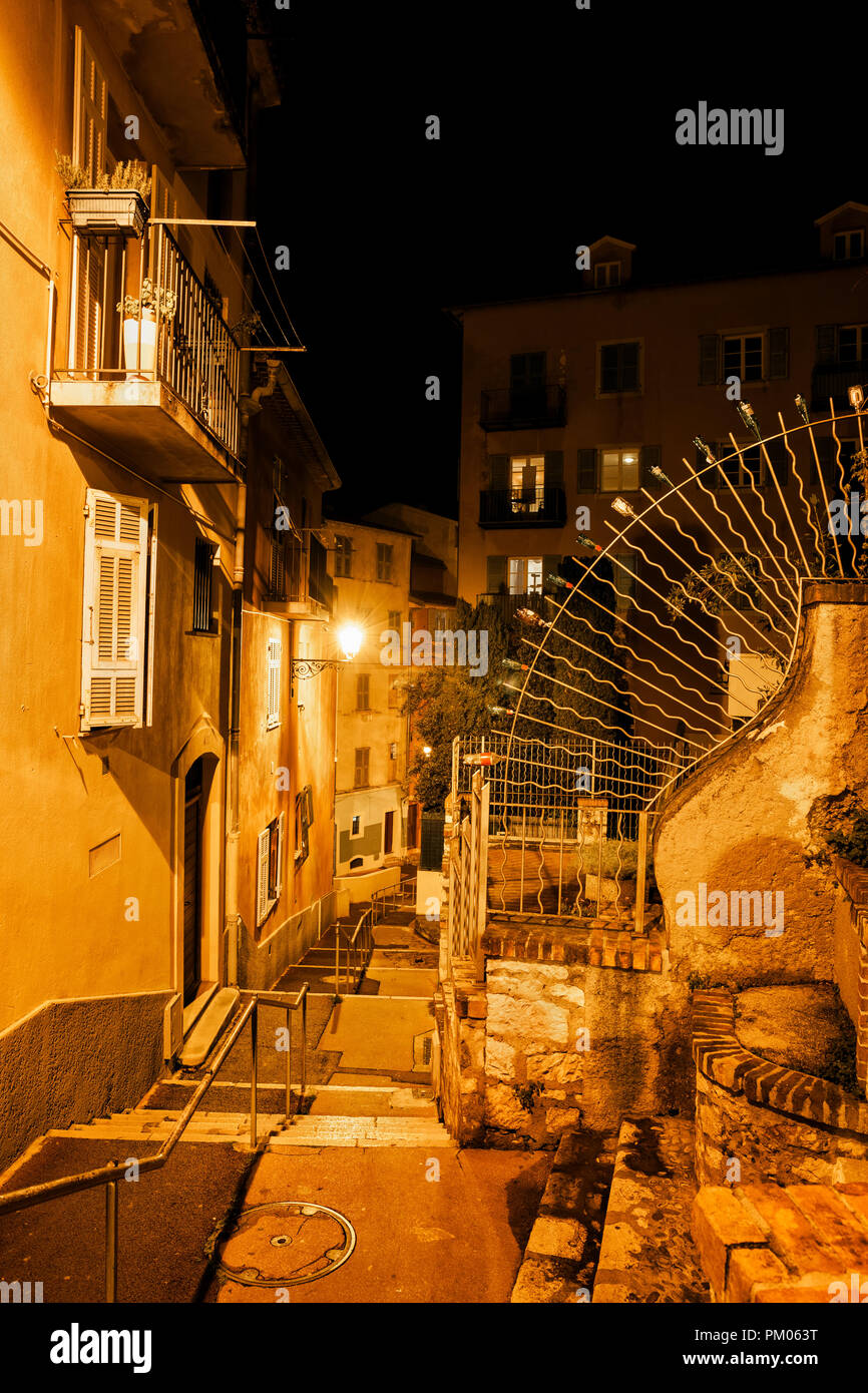 Nice city night hi-res stock photography and images - Alamy