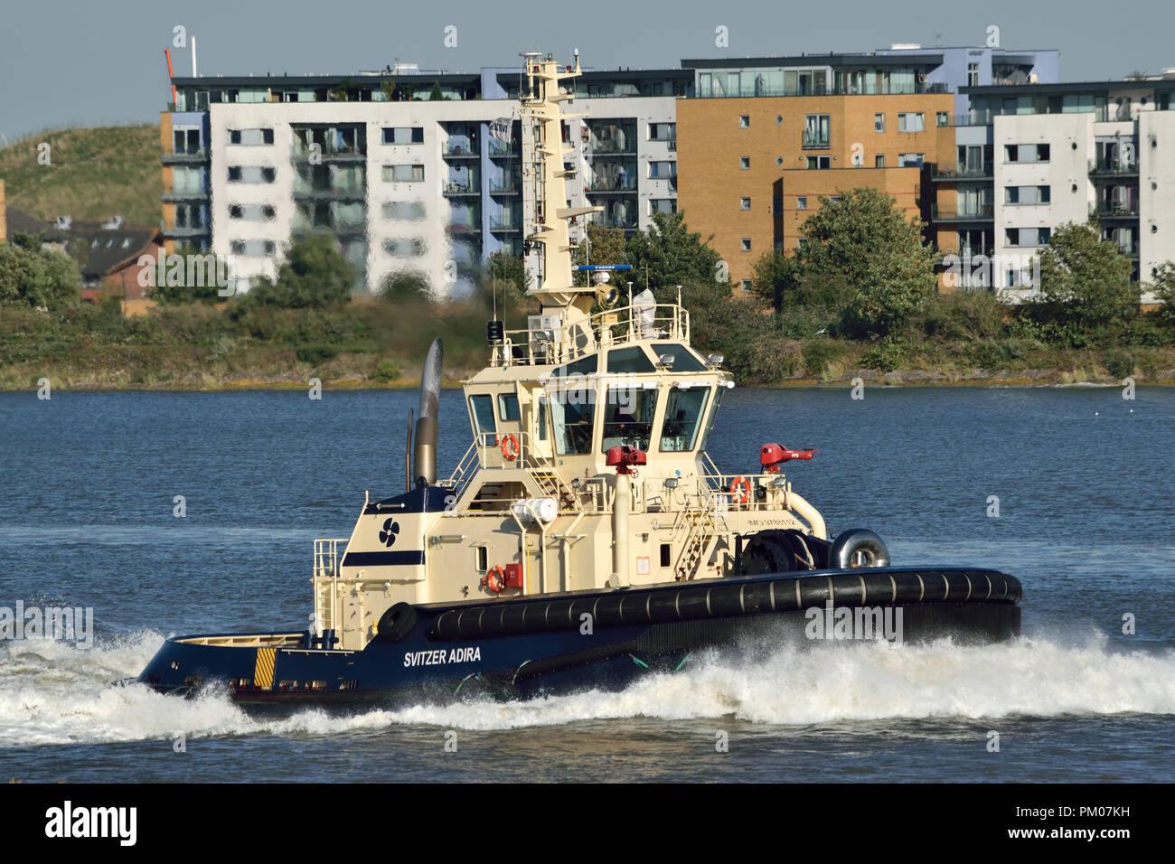 Svitzer tug operating on the River Thames in London Stock Photo - Alamy