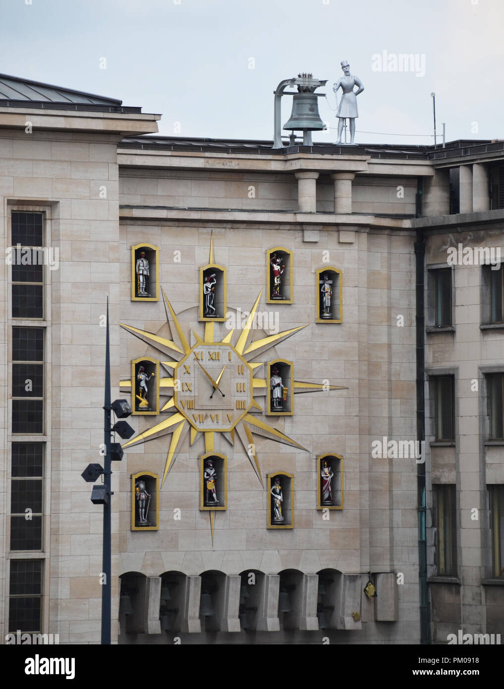 Jacquemart clock hi-res stock photography and images - Alamy