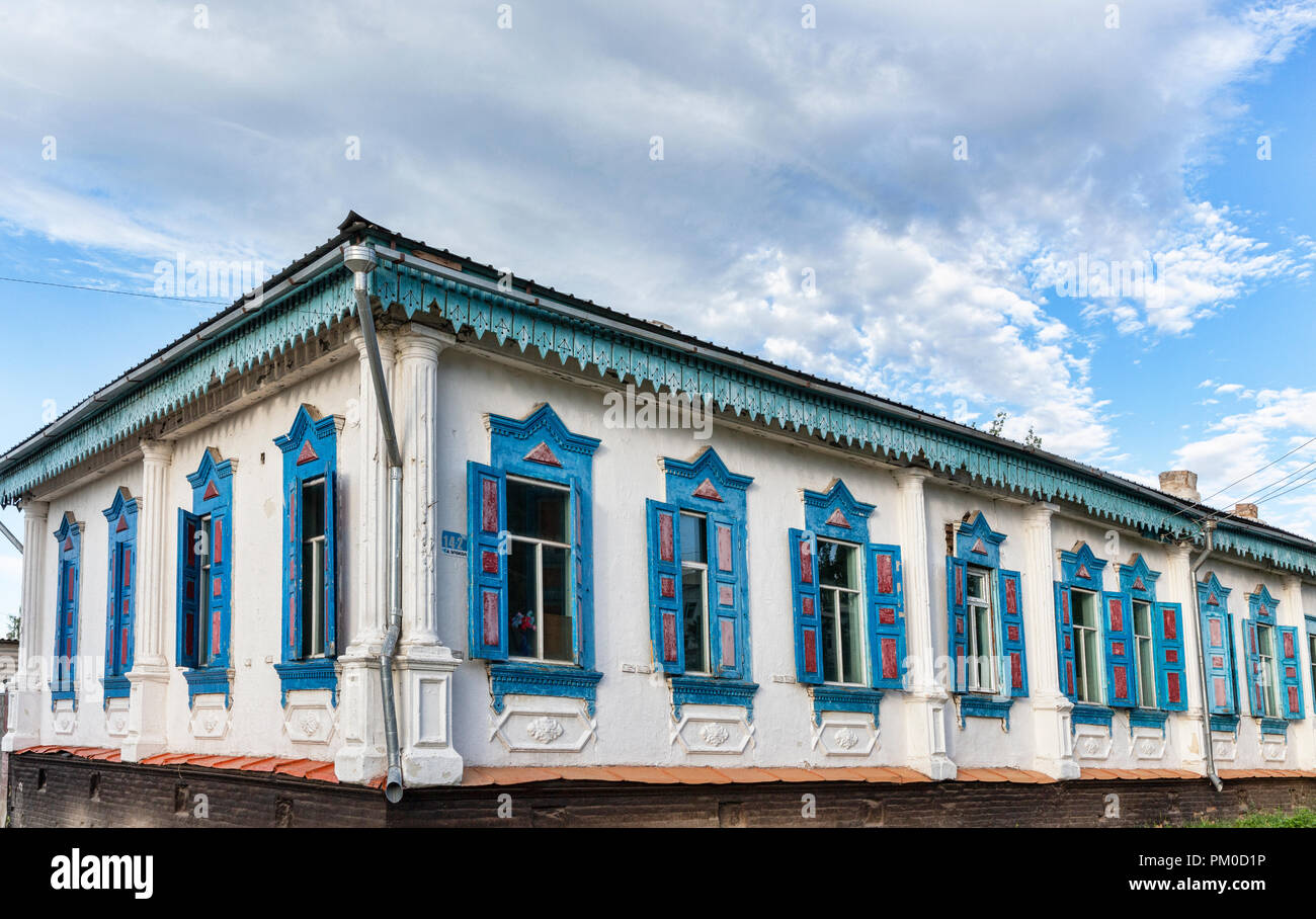 Historical russian gingerbread house hi-res stock photography and ...