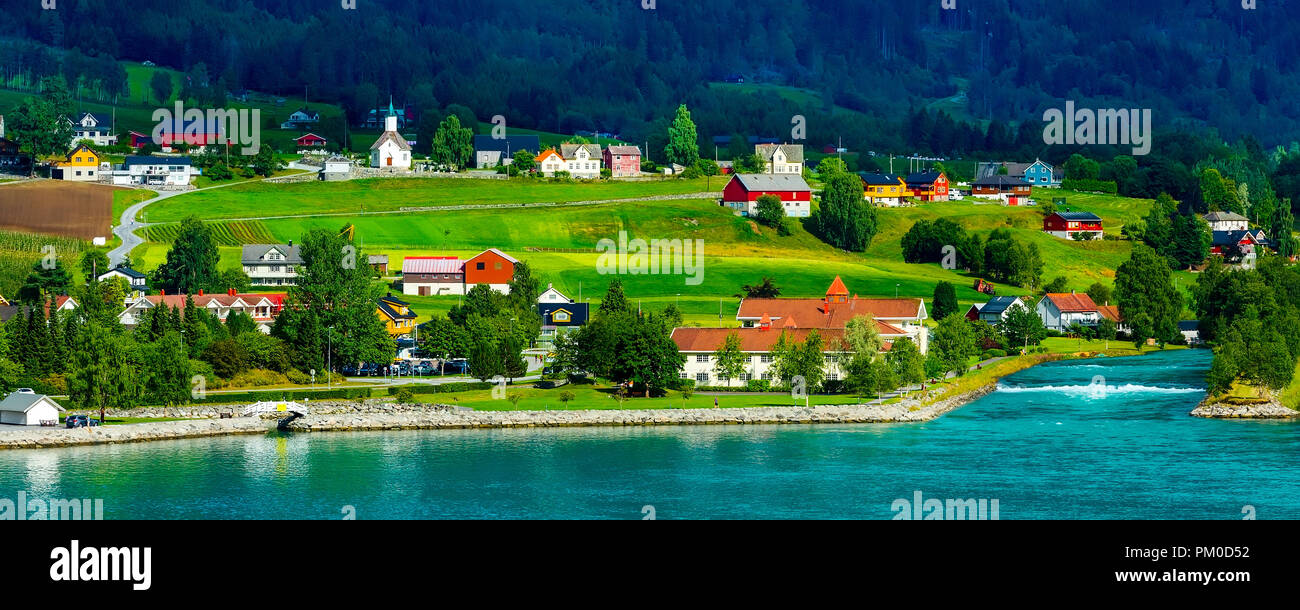 Norwegian village banner landscape with fjord, mountains and colorful ...