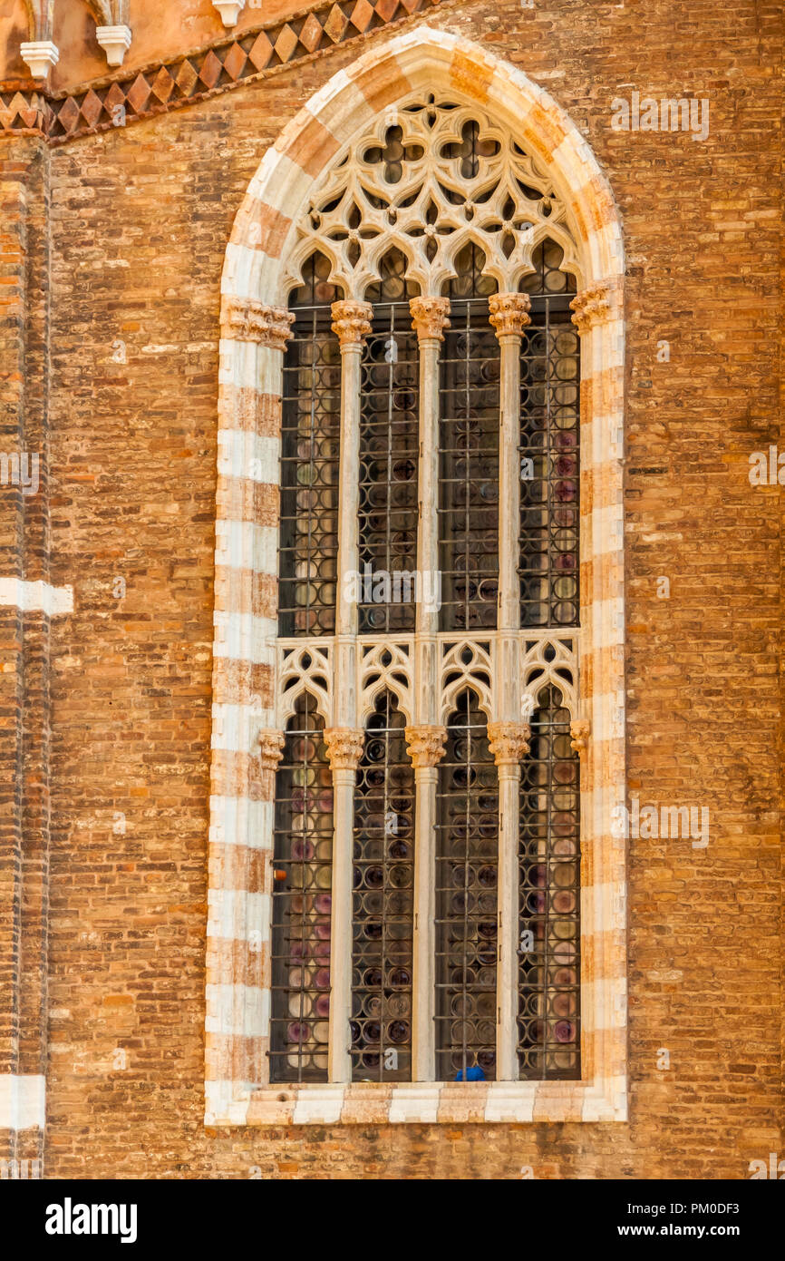 Gothic window frame hi-res stock photography and images - Alamy