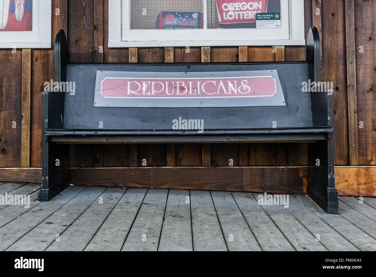 Republicans wooden bench in Cannon Beach, Oregon, USA Stock Photo - Alamy