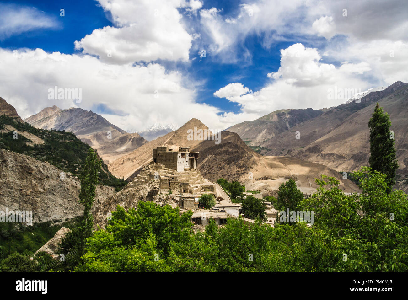 Baltit Fort, Hunza Valley, Karakoram Range, Karimabad, Pakistan Stock ...