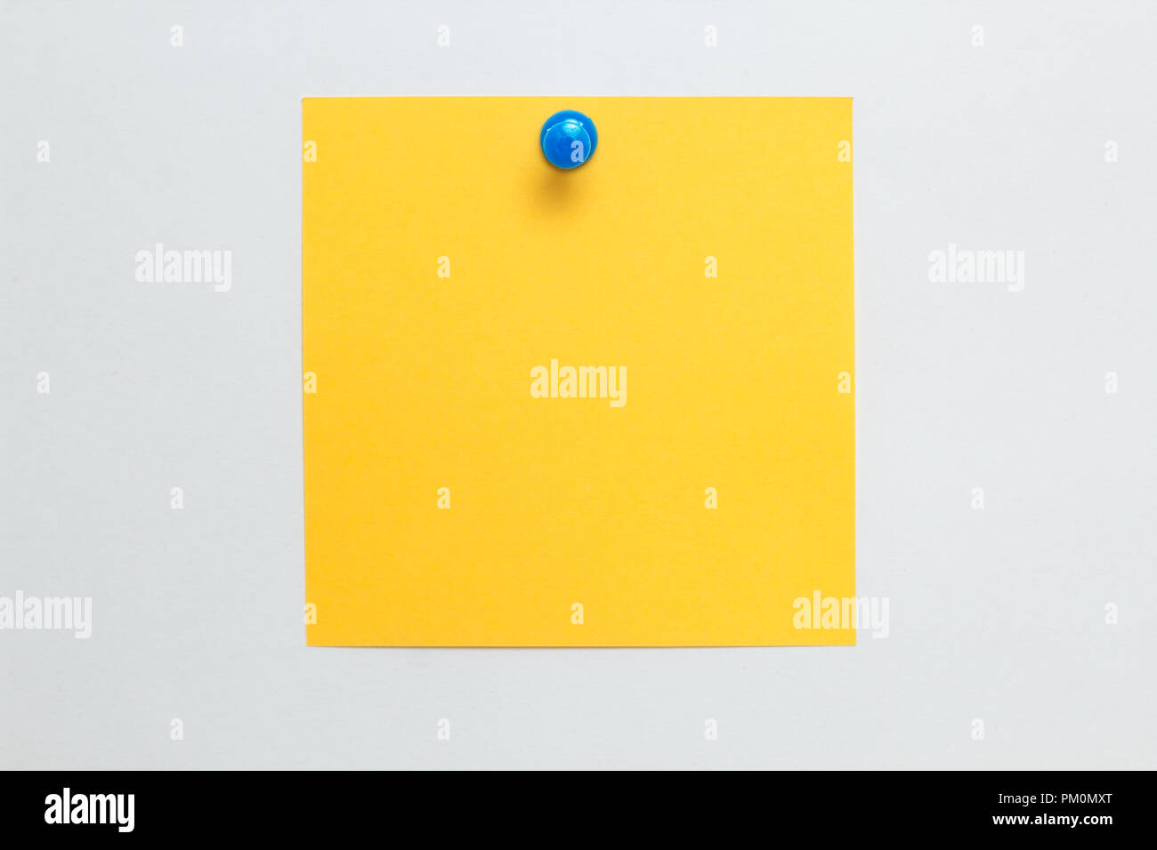 Blank post it hi-res stock photography and images - Alamy