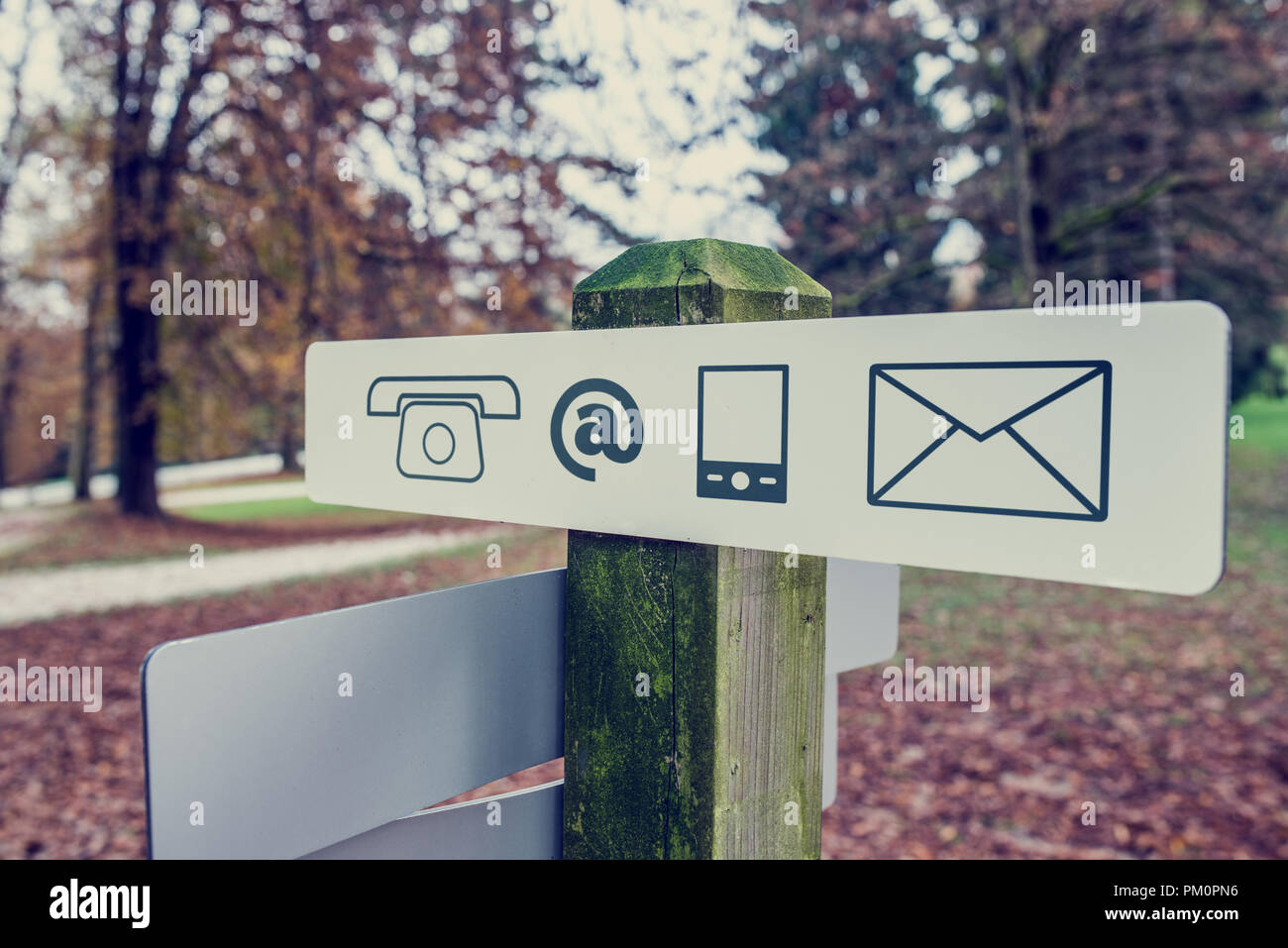 Vintage inbox hi-res stock photography and images - Alamy