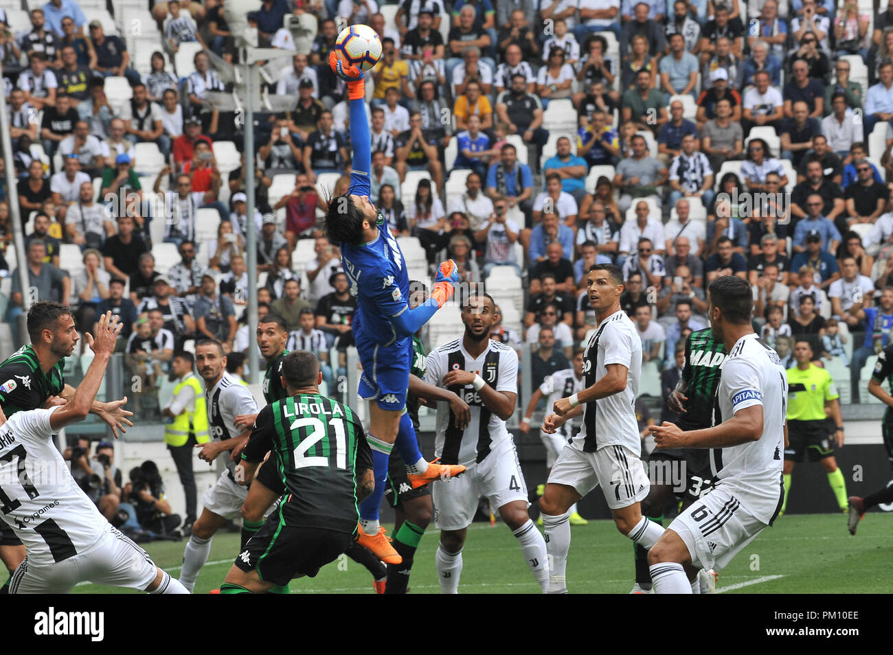 Andrea consigli us sassuolo hi-res stock photography and images - Alamy