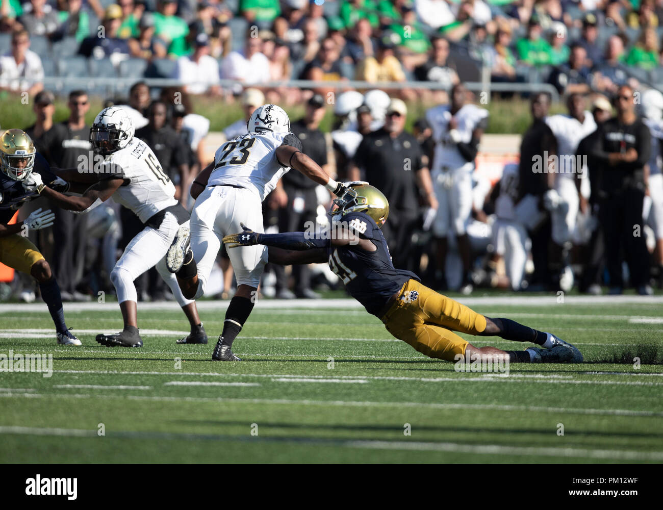 South Bend, Indiana, USA. 15th Sep, 2018. Vanderbilt running back Khari ...