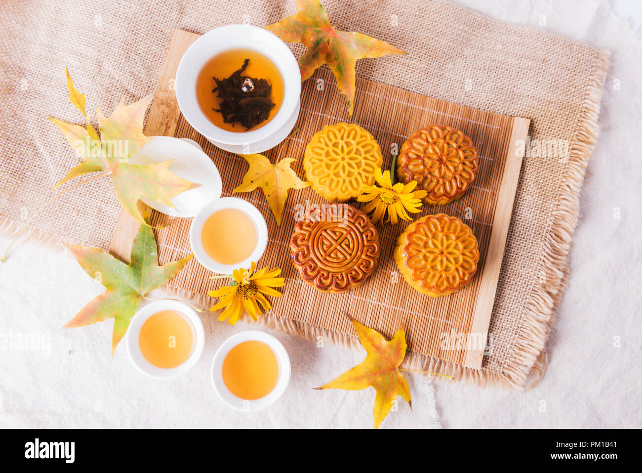 Mooncake. Chinese mid autumn festival food Stock Photo - Alamy