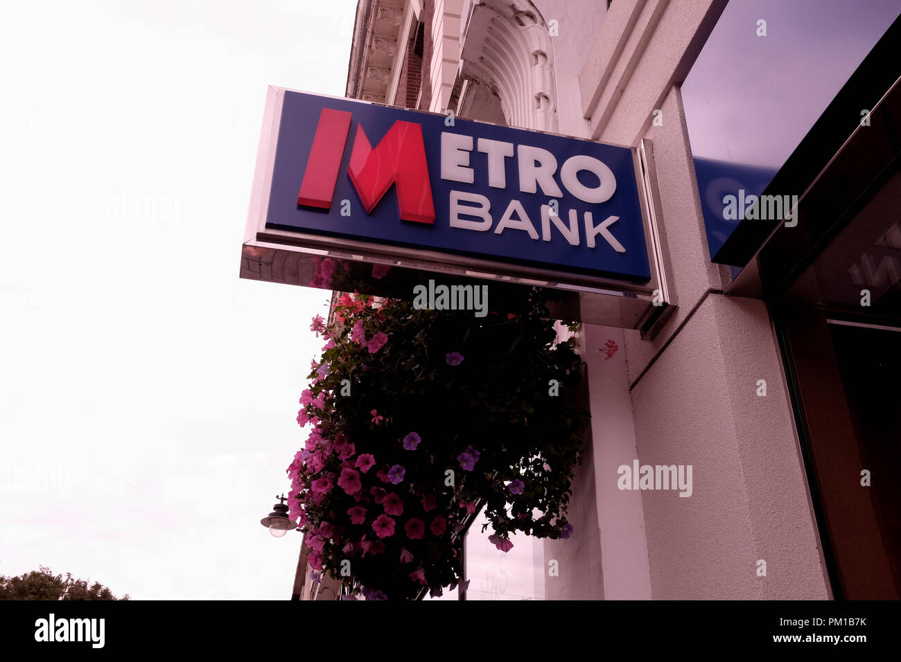 Vernon hill metro bank hi-res stock photography and images - Alamy