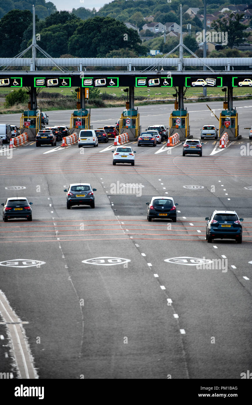 Toll booth severn bridge hi-res stock photography and images - Alamy