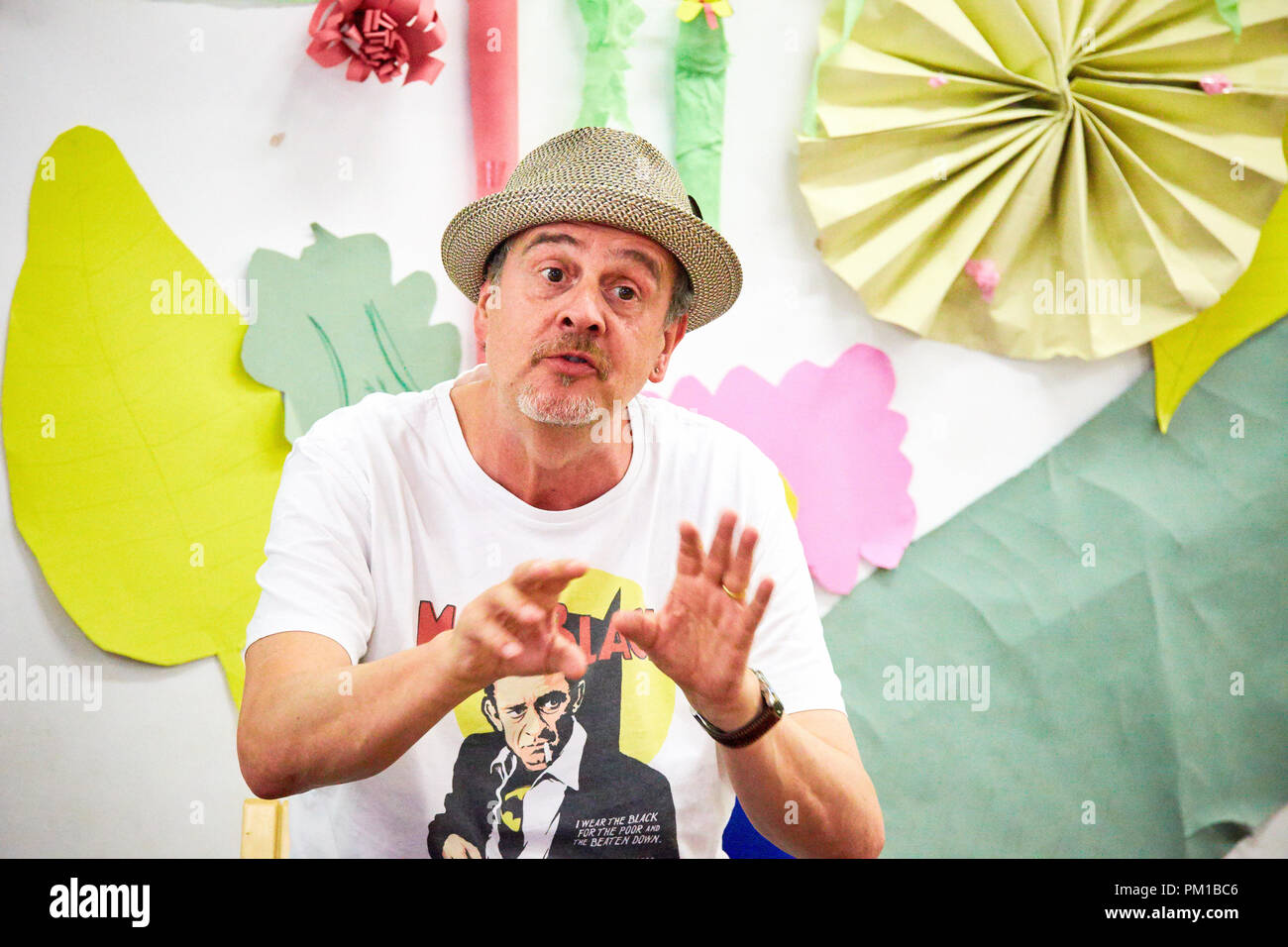 Mark billingham author hi-res stock photography and images - Alamy