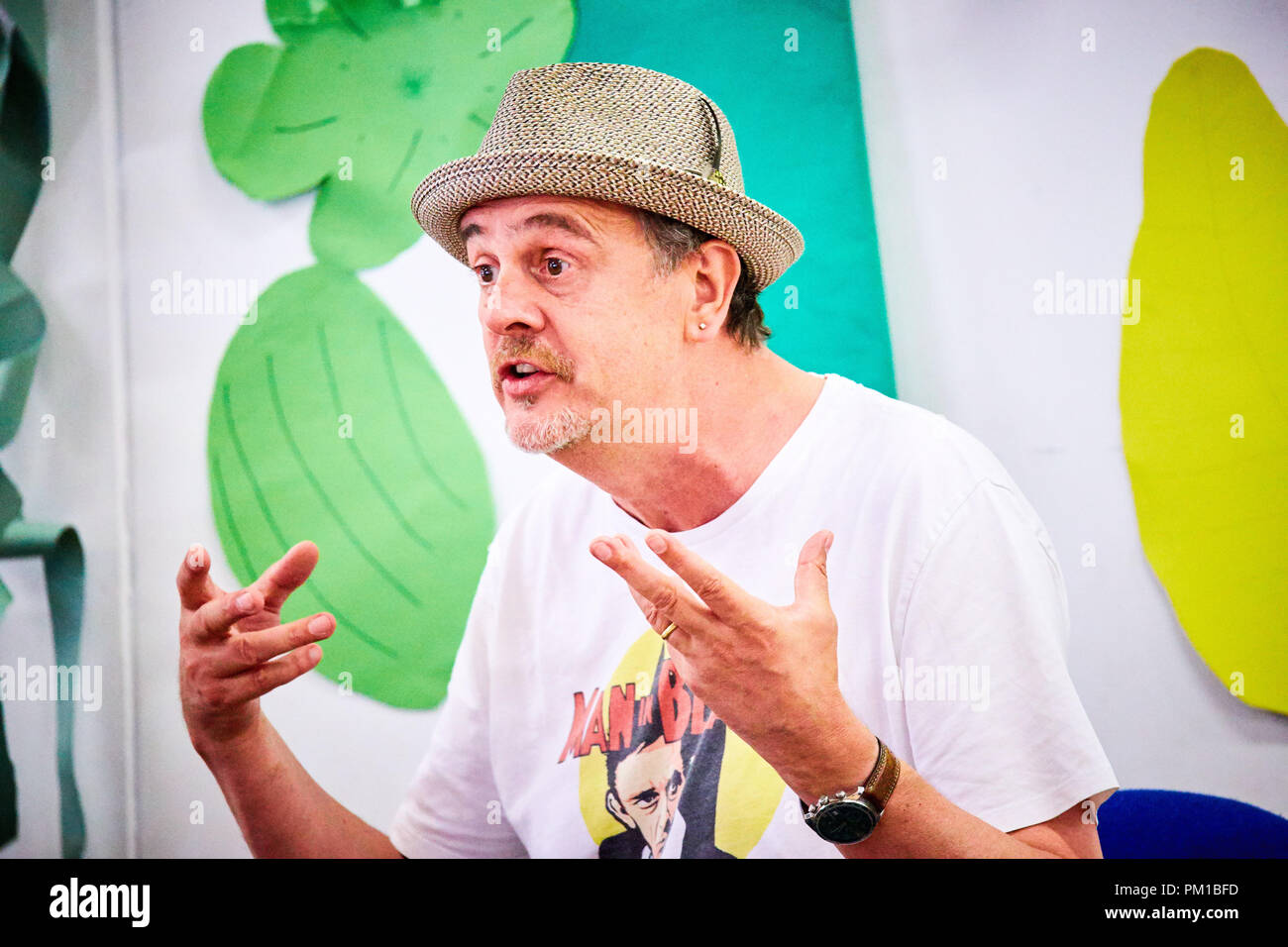 Mark billingham portrait hi-res stock photography and images - Alamy
