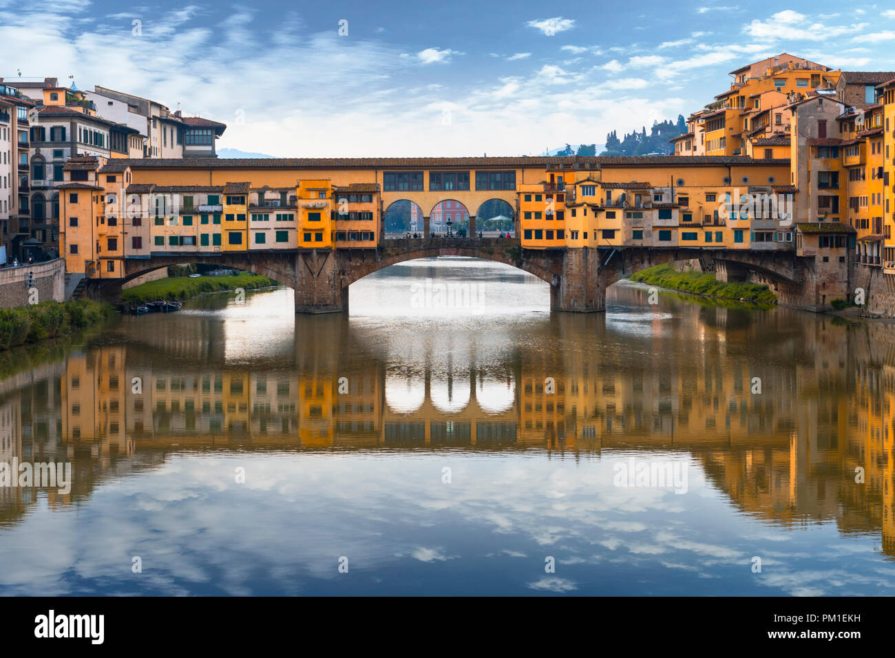 Bridge over the Arno River in Florence Stock Photo - Alamy