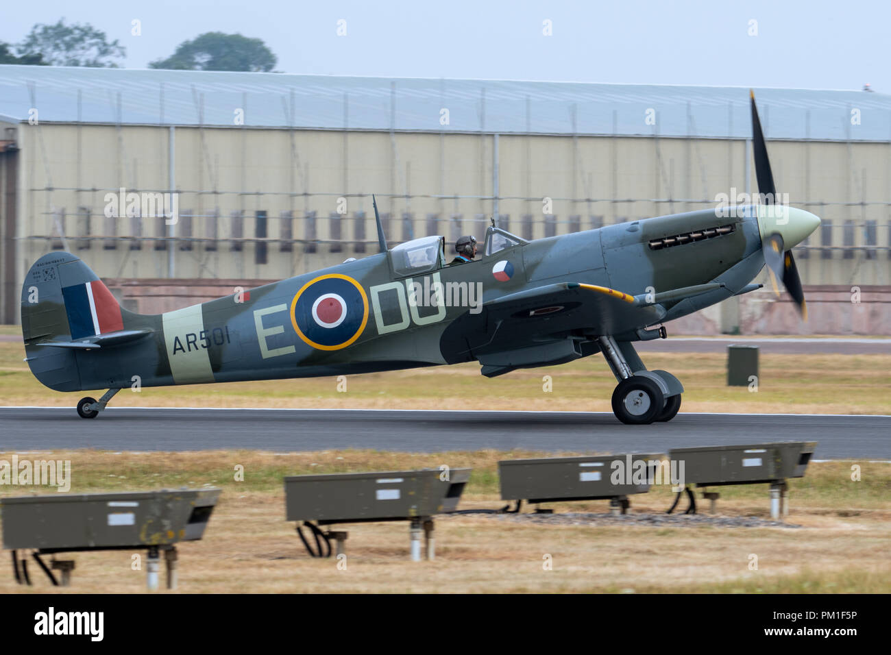 Royal International Air Tattoo Fairford England Uk Spitfire High ...