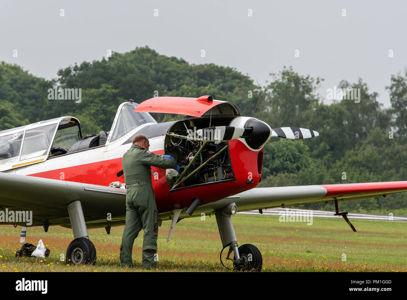 De Havilland Chipmunk Trainer High Resolution Stock Photography and ...
