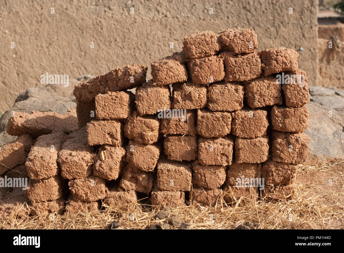 A pile of mudbricks Stock Photo - Alamy