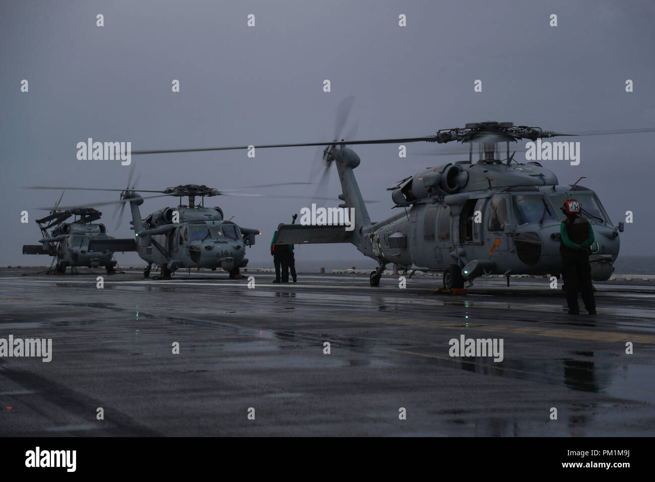 180915-N-FQ836-1094 NORFOLK (Sept. 15, 2018) MH-60S Seahawk helicopters ...