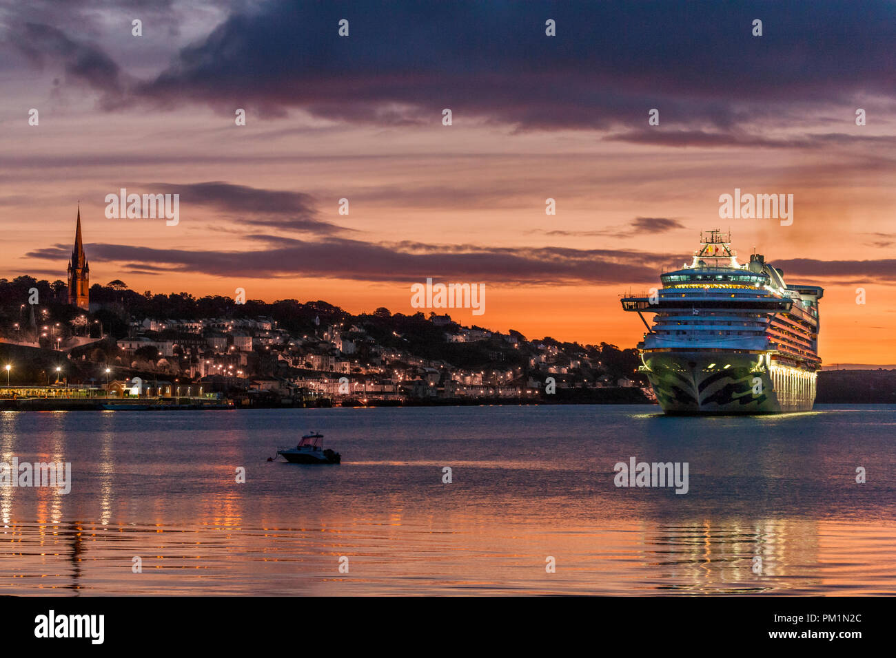 Silver dawn cruise ship hi-res stock photography and images - Alamy