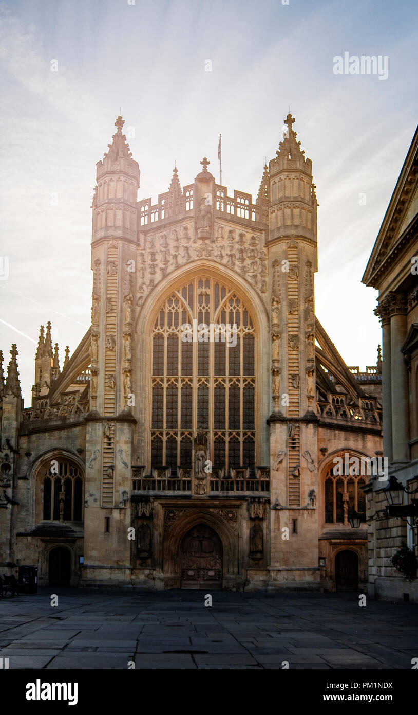 Abbey churches hi-res stock photography and images - Alamy