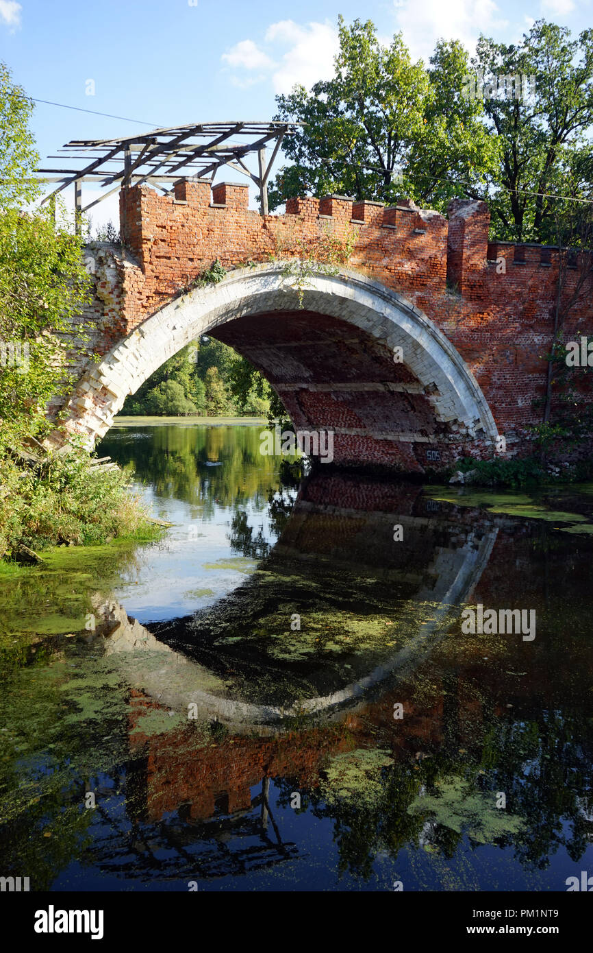 Old abandoned bridge hi-res stock photography and images - Alamy
