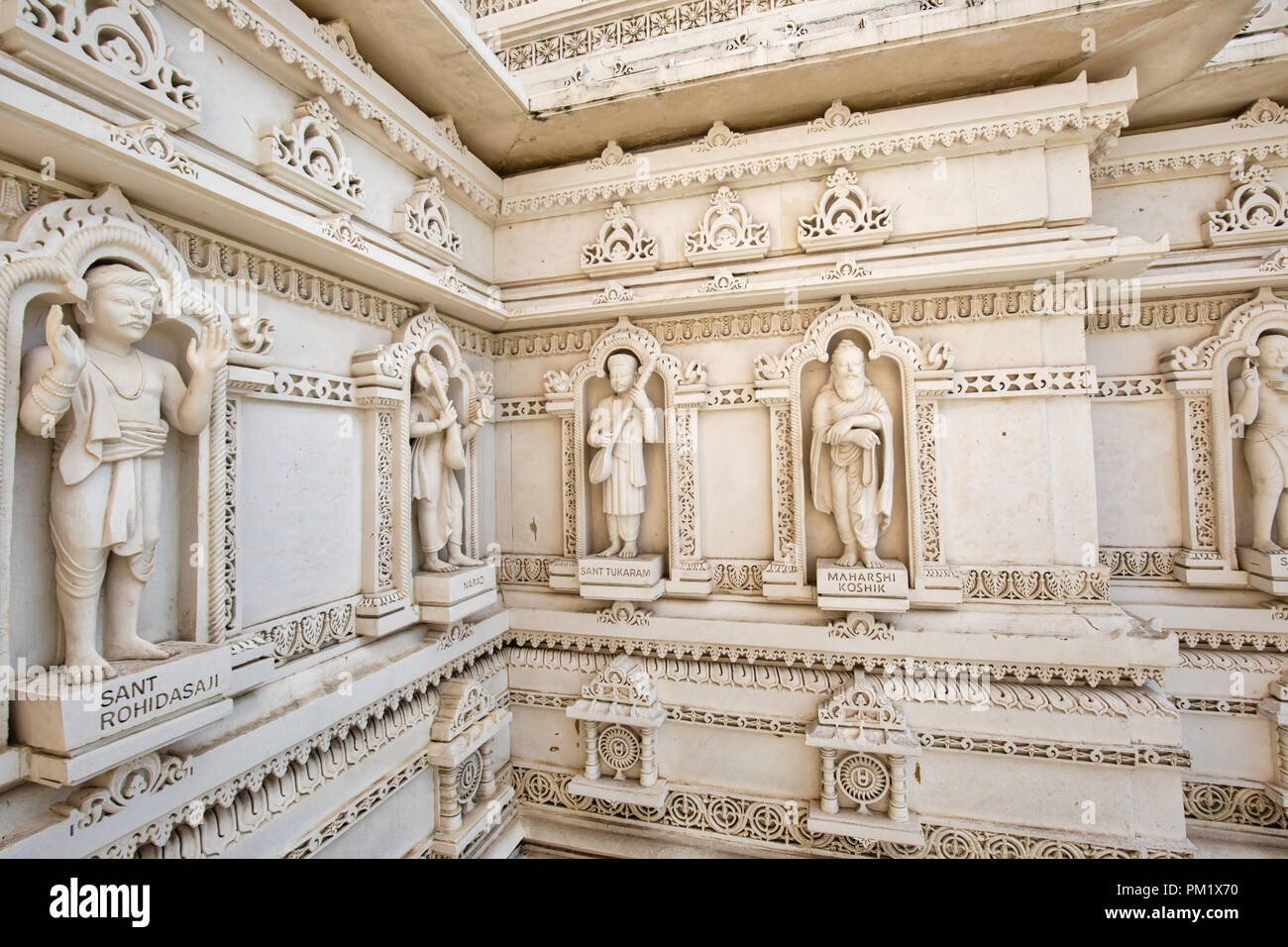 BAPS Shri Swaminarayan Mandir Hindu Temple in Toronto Stock Photo - Alamy