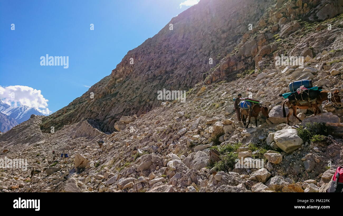 Landscape of K2 trekking trail in Karakoram range, Trekking along in ...